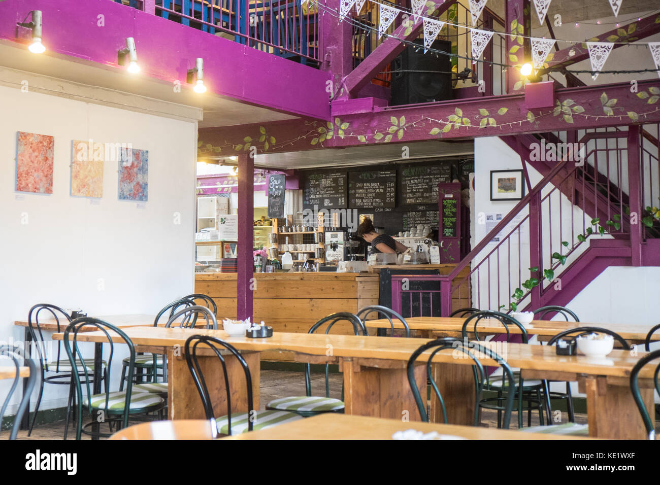 Student meals hi-res stock photography and images - Alamy