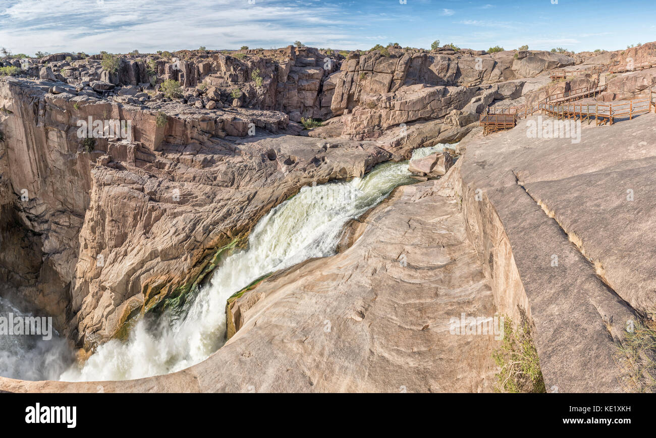 The main Augrabies waterfall in the Orange River near the town of ...