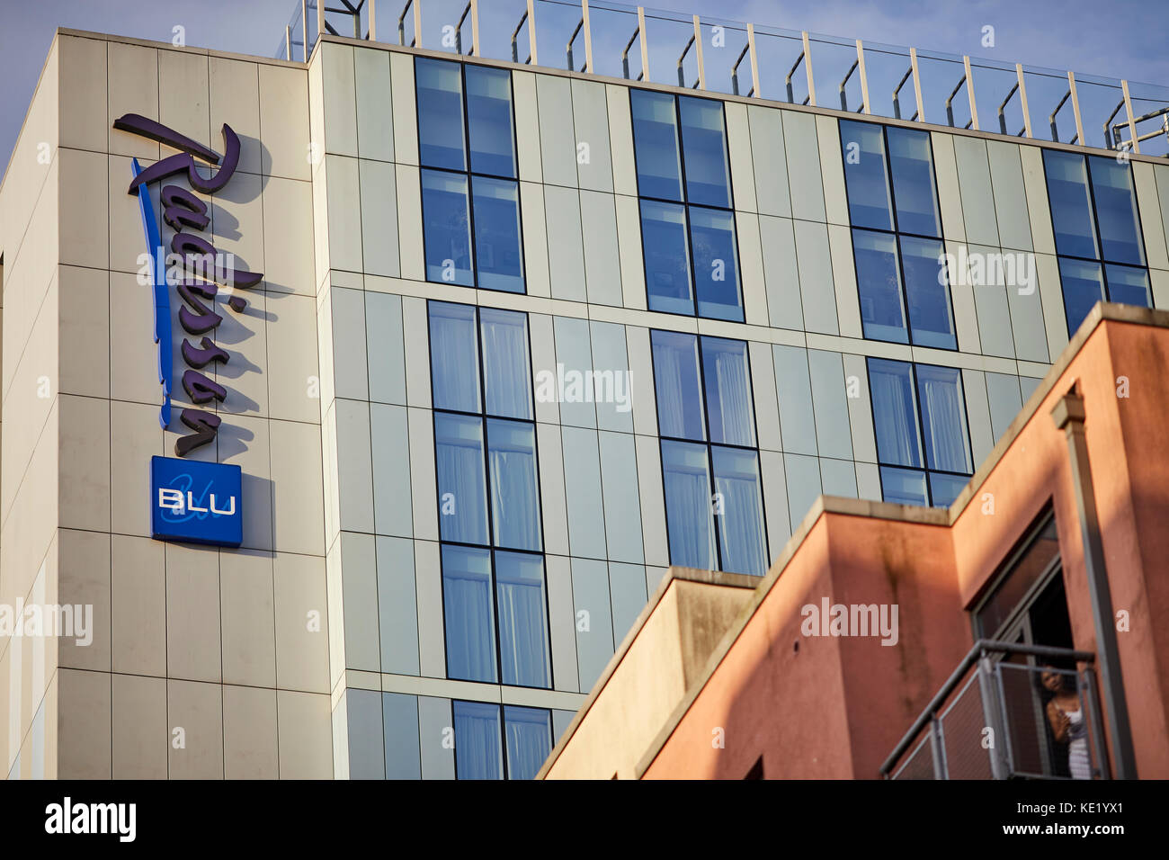 Radisson logo hi-res stock photography and images - Alamy