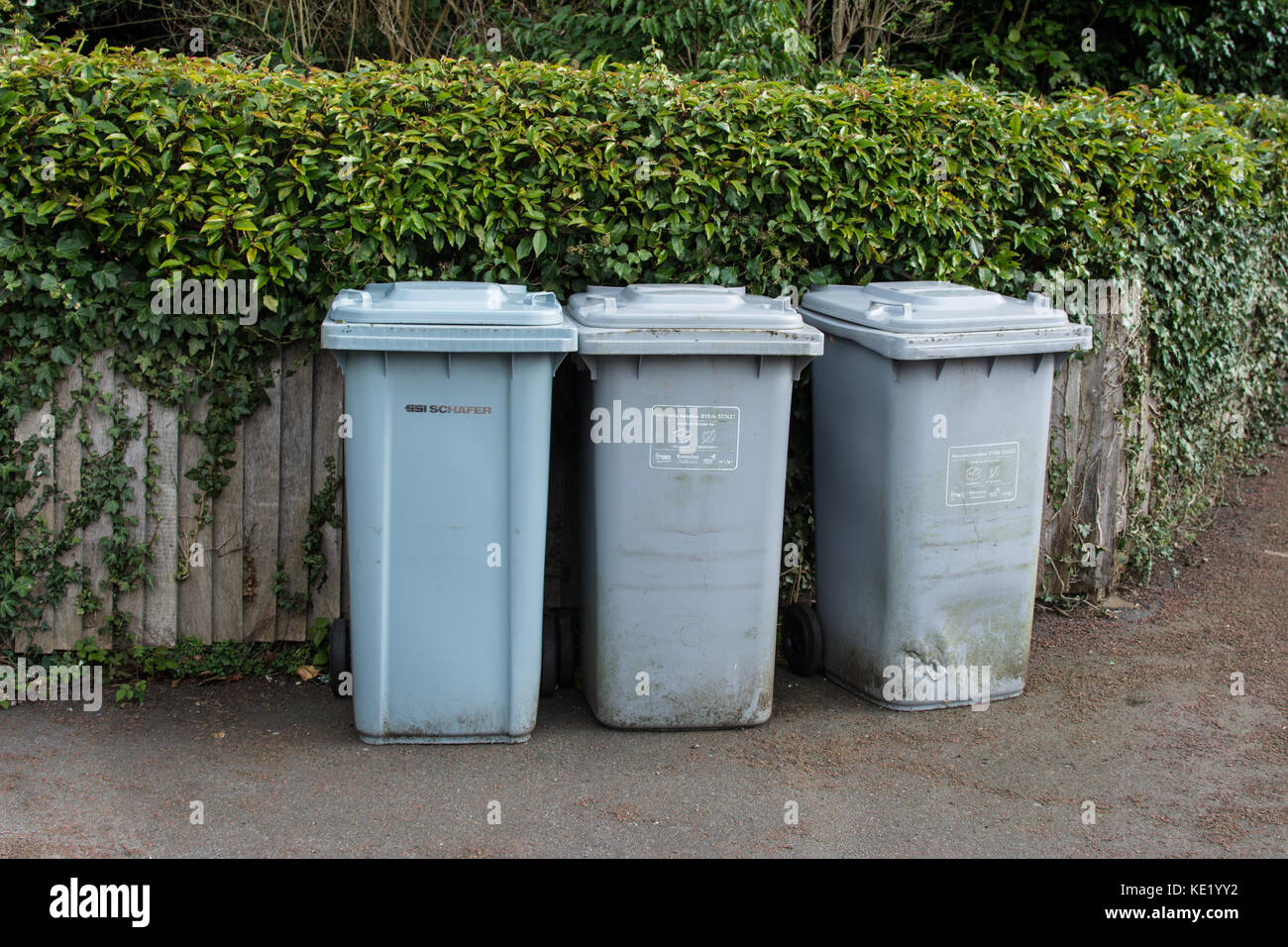 plastic waste trash Stock Photo - Alamy
