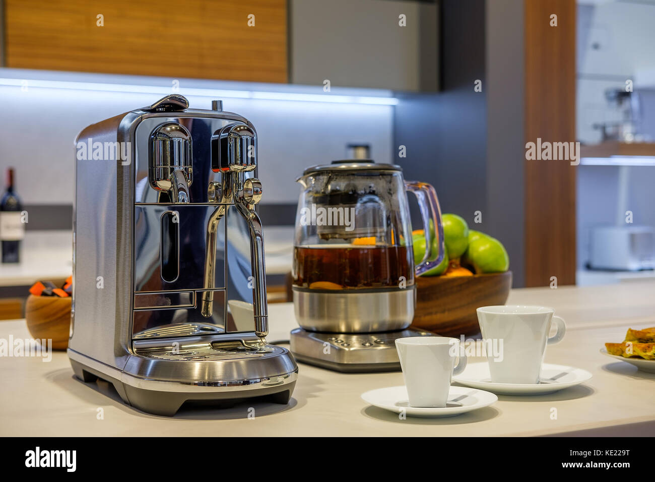 At home coffee brewing equipment hi-res stock photography and images ...