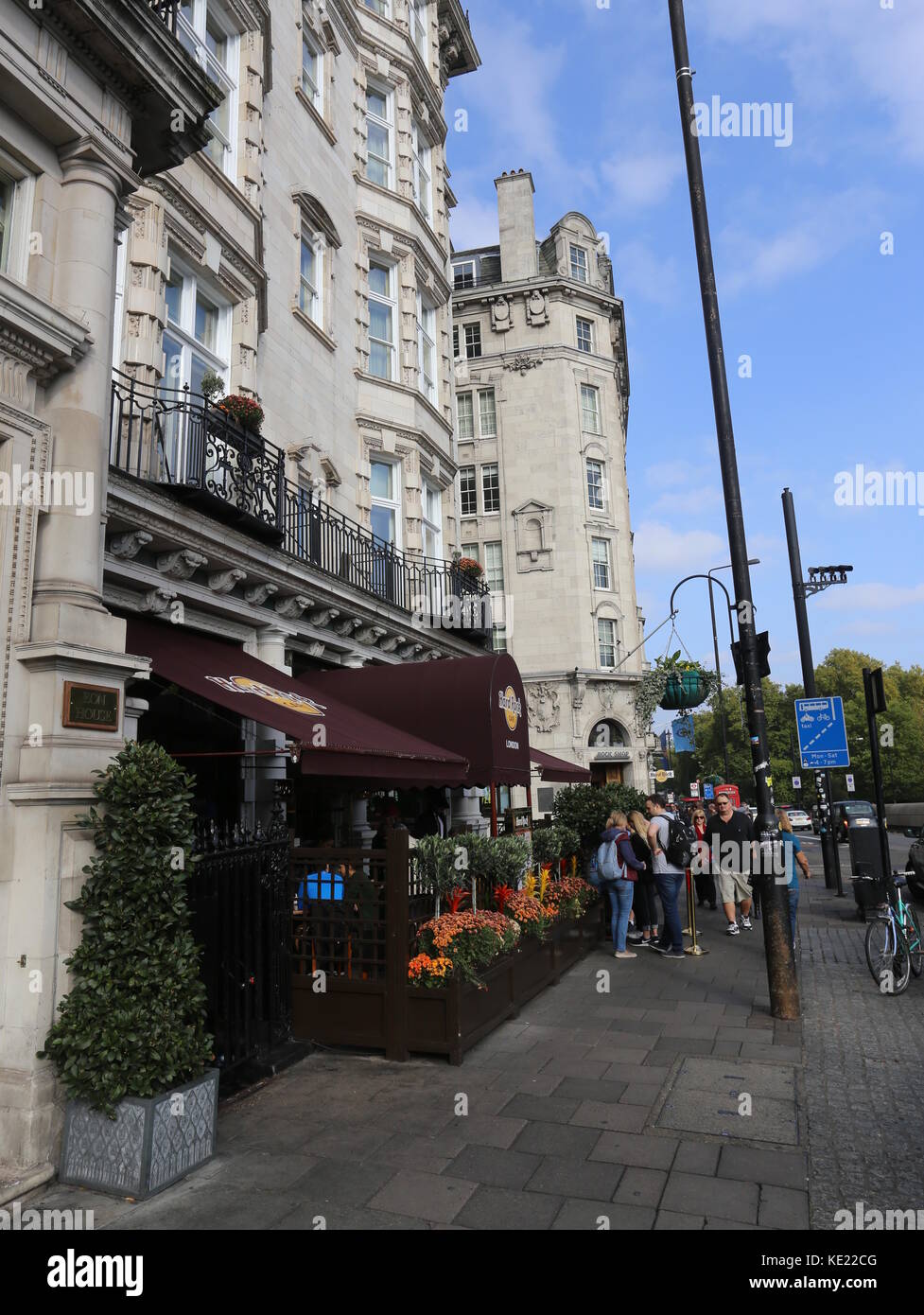Hard rock cafe london hi-res stock photography and images - Alamy