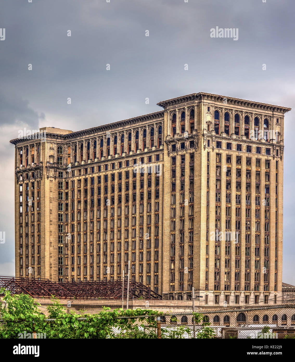 Old Union station closed in Detroit Stock Photo - Alamy