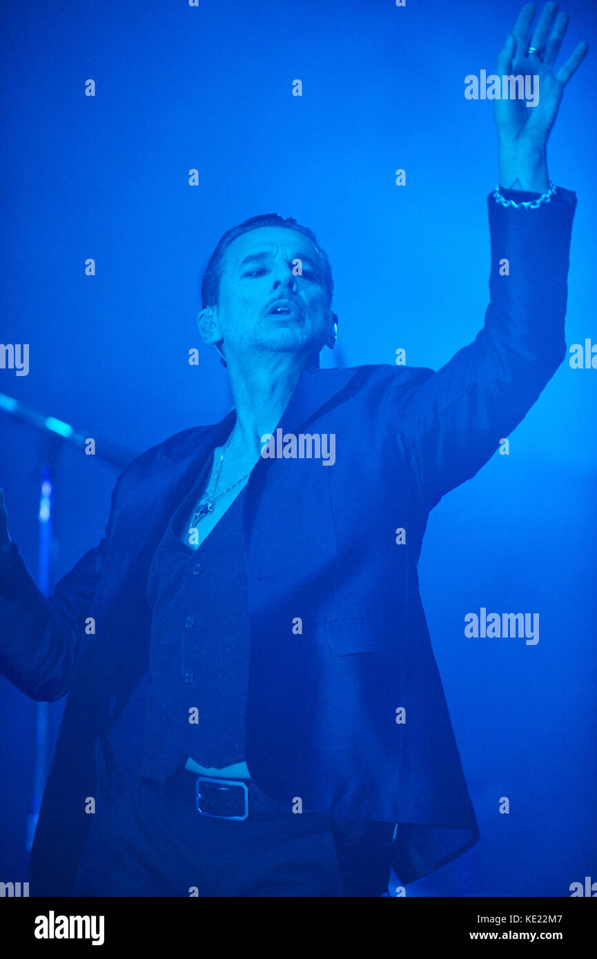 Depeche Mode Global Spirit Tour at American Airlines Arena Featuring ...