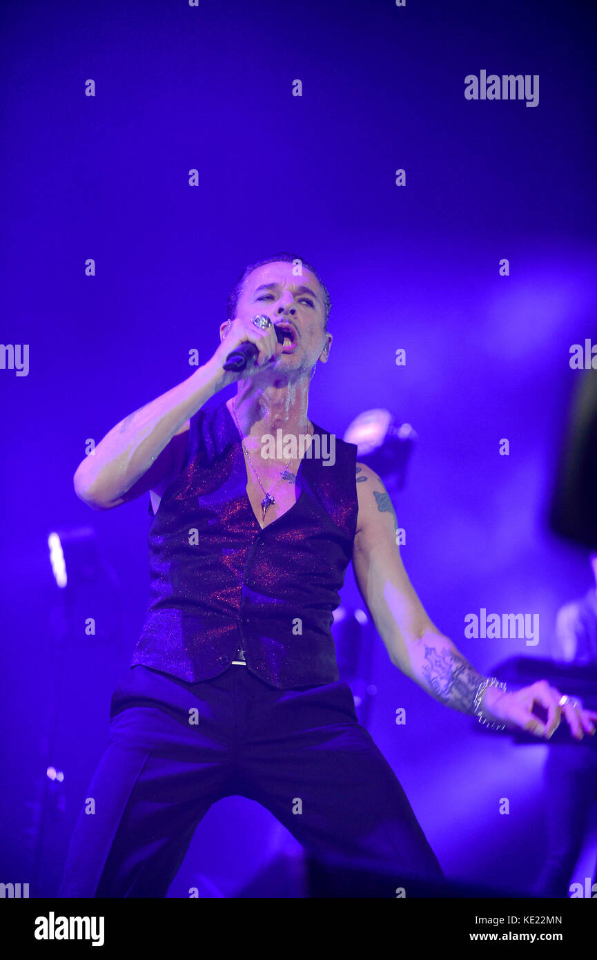 Depeche Mode Global Spirit Tour at American Airlines Arena Featuring ...