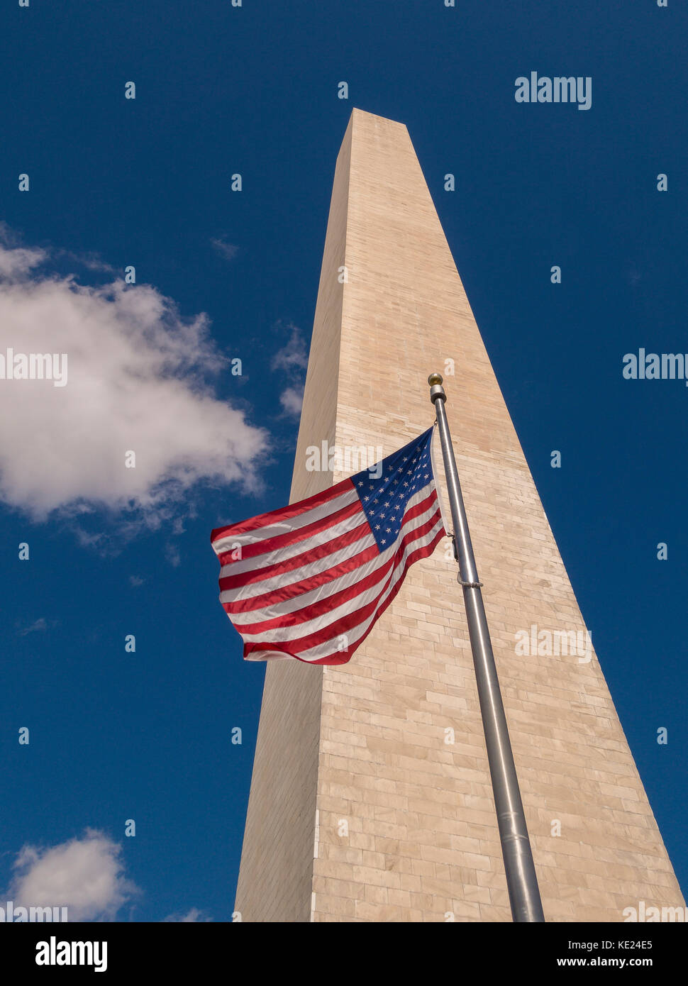 Washington dc american flag washington monument hi-res stock ...