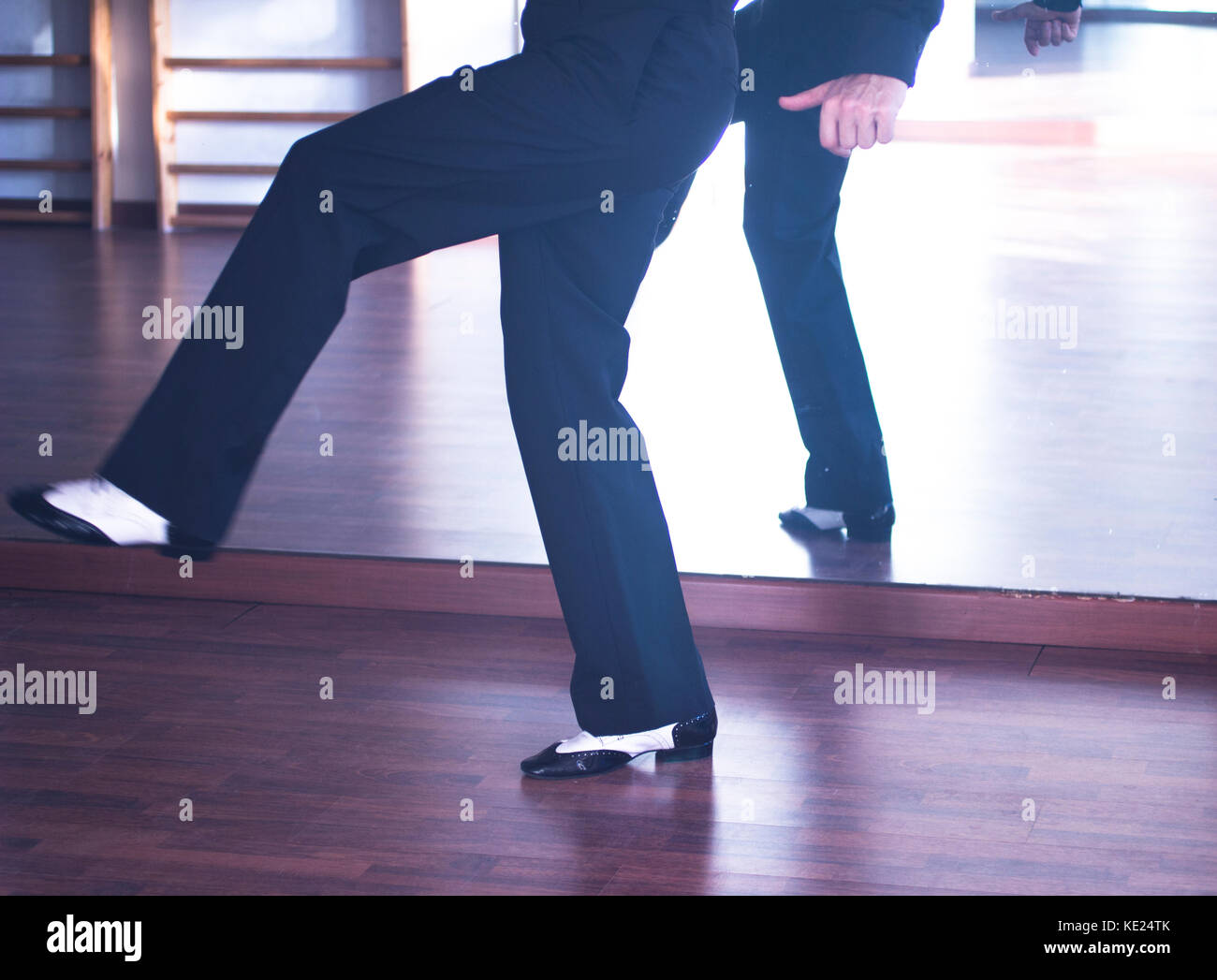 Cuban Male Dancers High Resolution Stock Photography and Images - Alamy