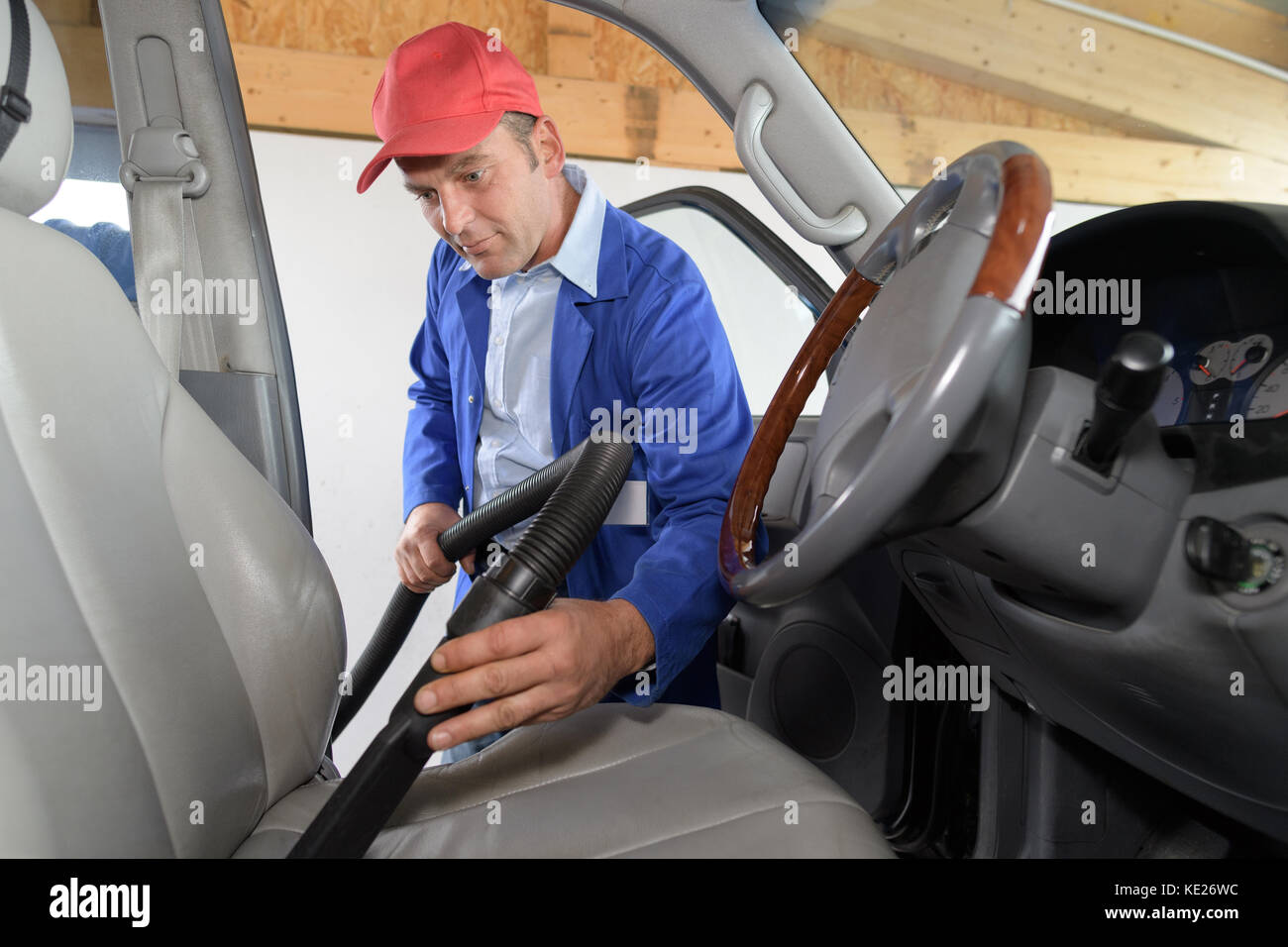 Man dusting car hi-res stock photography and images - Alamy