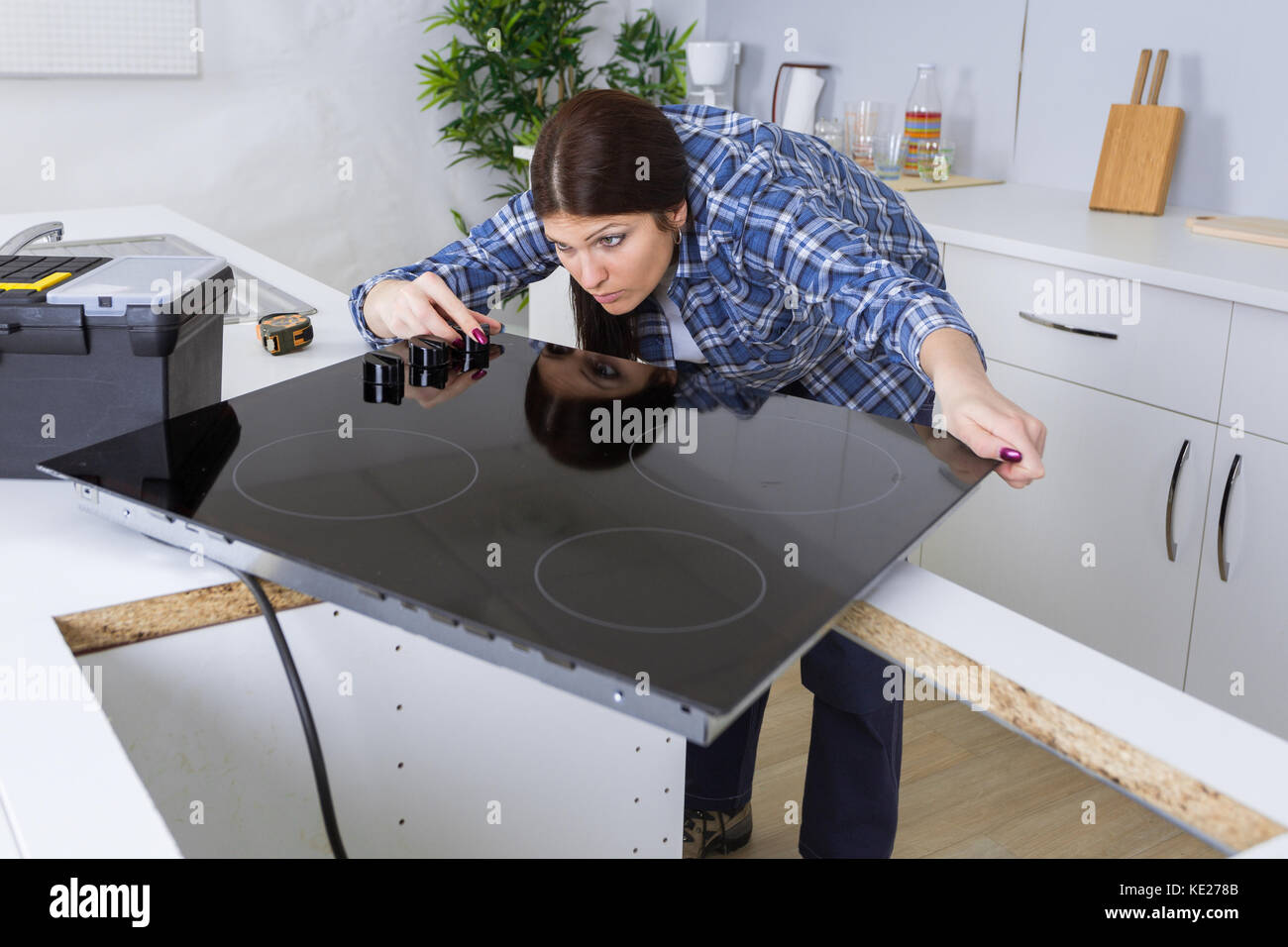 difficulty with the hob Stock Photo - Alamy