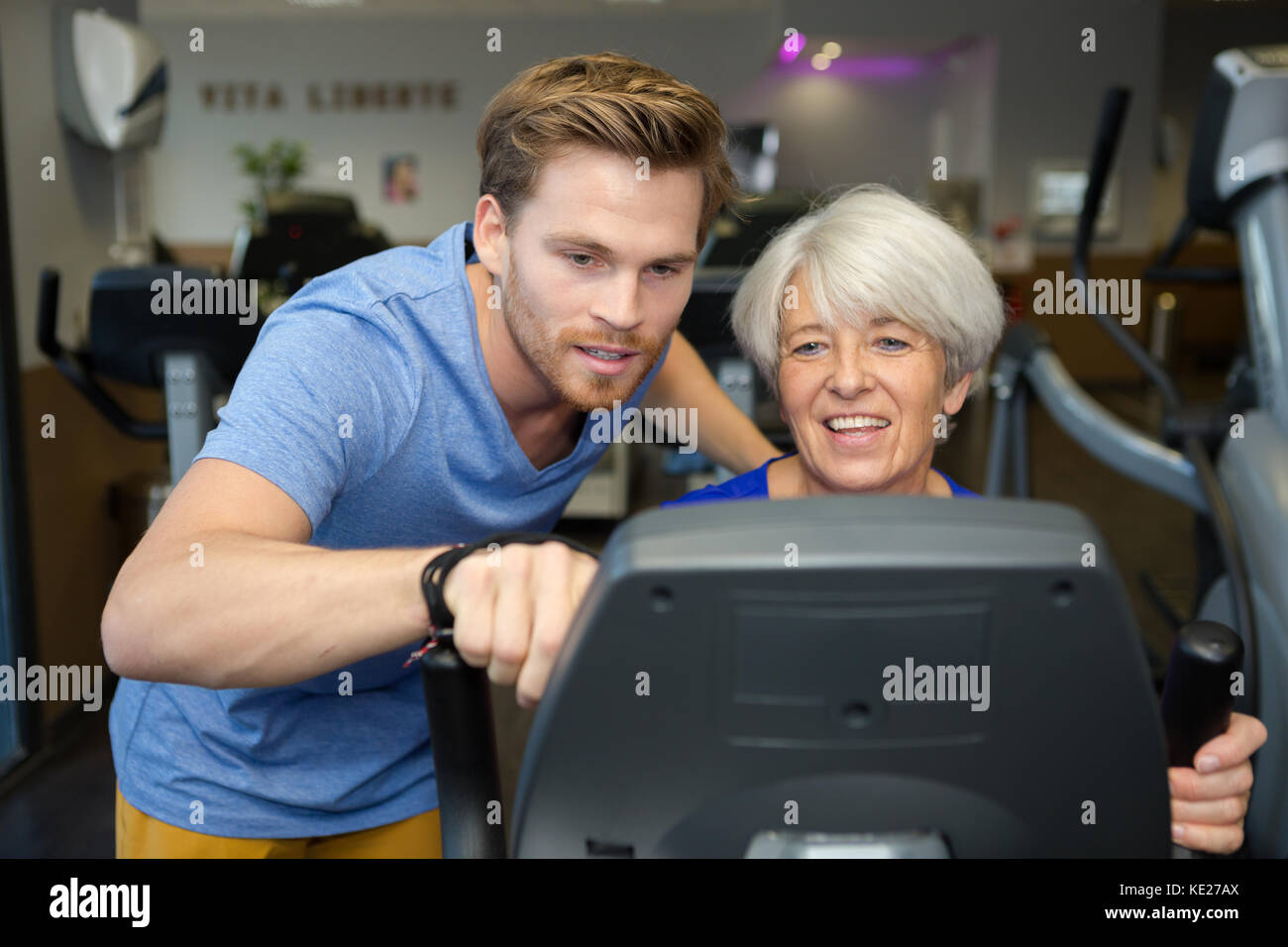 Womans exercise hi-res stock photography and images - Alamy