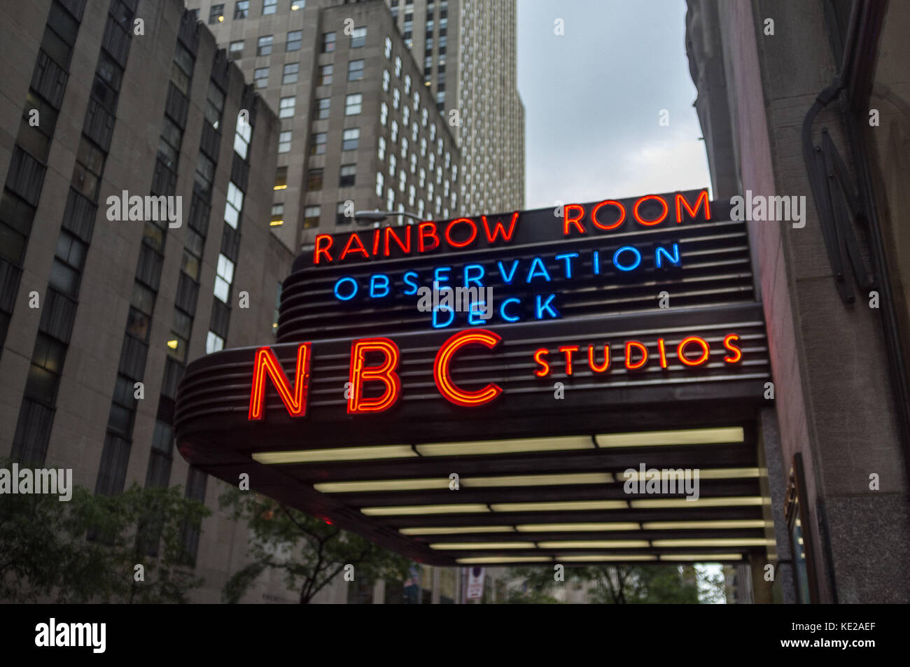 Sign indicating the entrance to the Observation Deck at the NBC Studios ...