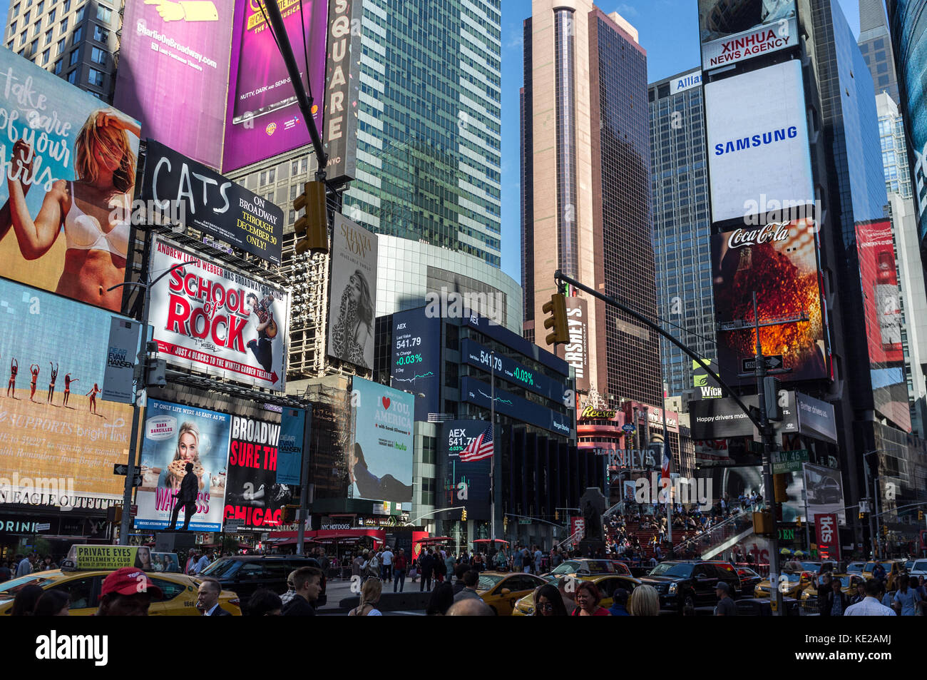View of Times Square in Manhattan, New York City Stock Photo - Alamy