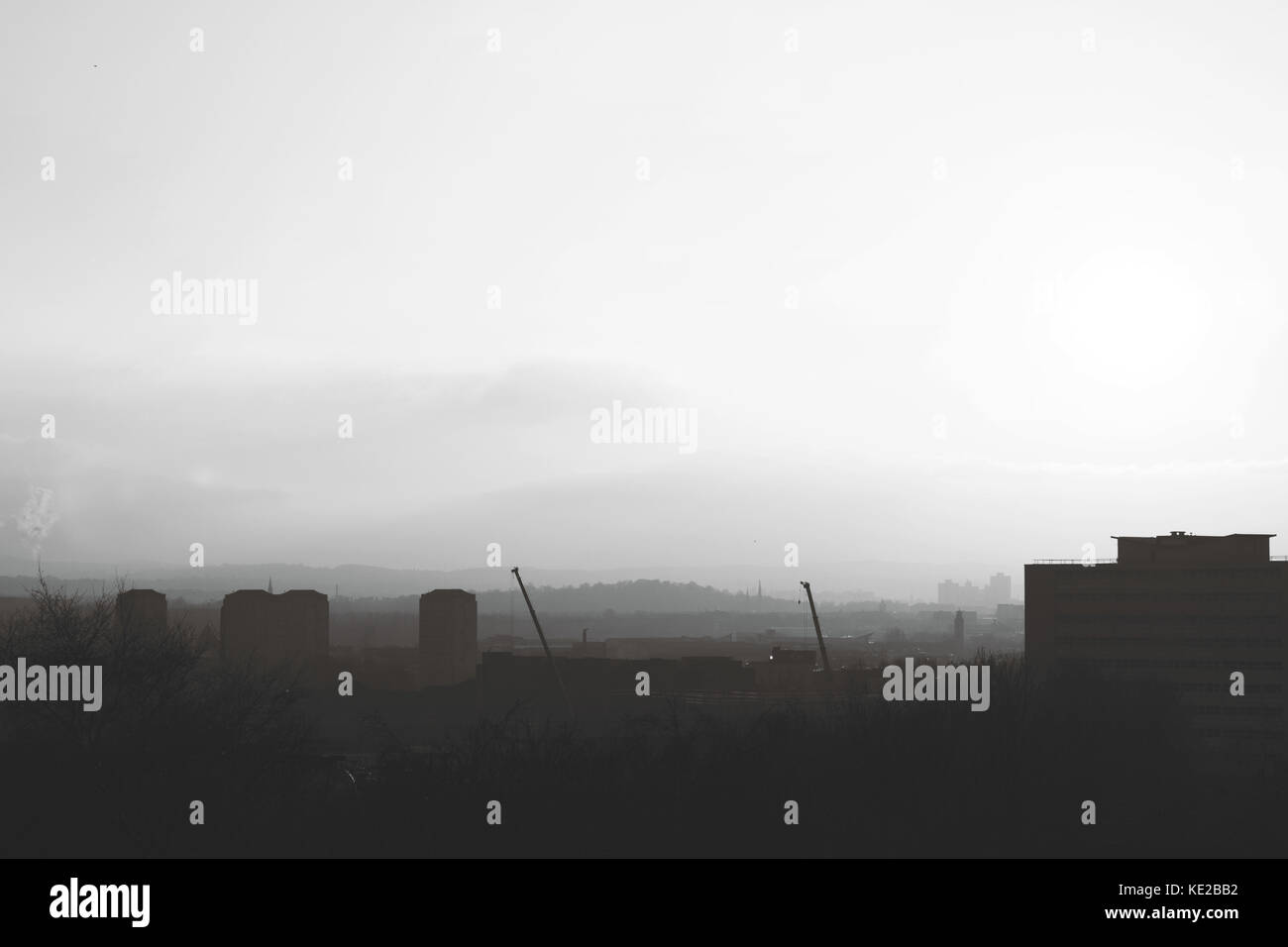 Grey cityscape hi-res stock photography and images - Alamy