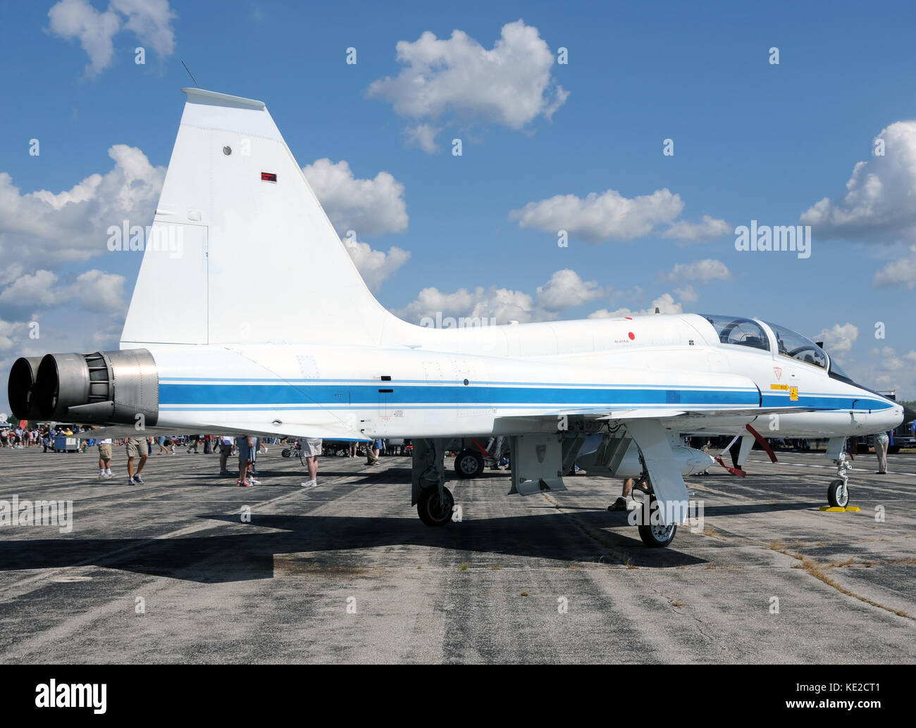 American jet fighter parked on the ground Stock Photo - Alamy