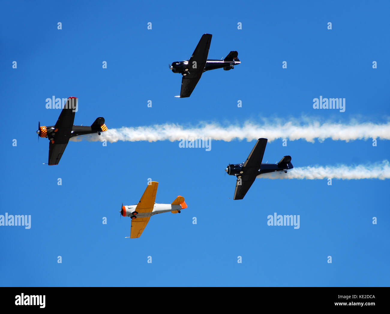 Formation Of World War 2 Airplanes Passing Overhead Stock Photo Alamy formation-of-world-war-2-airplanes-passing-overhead-stock-photo-alamy