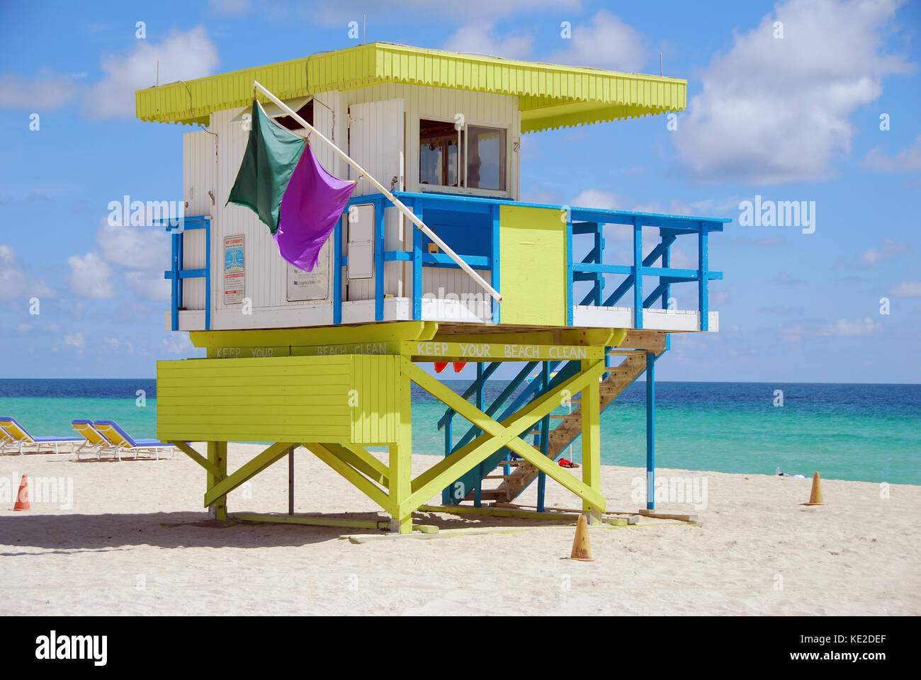 Colorful lifeguard watch station in a Florida beach Stock Photo - Alamy