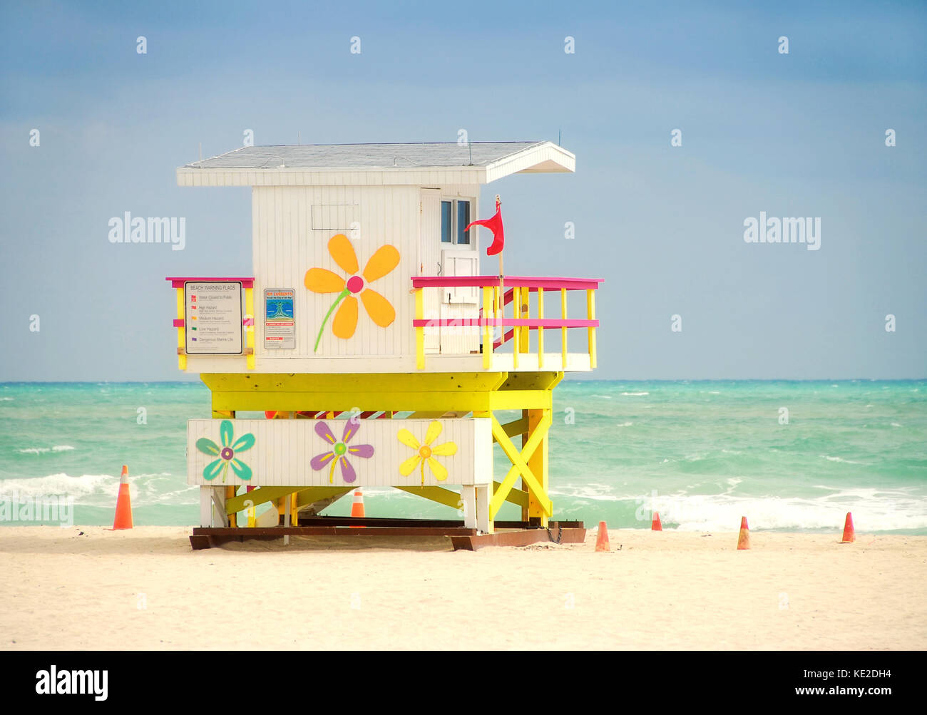 Lifeguard station Miami Stock Photo - Alamy