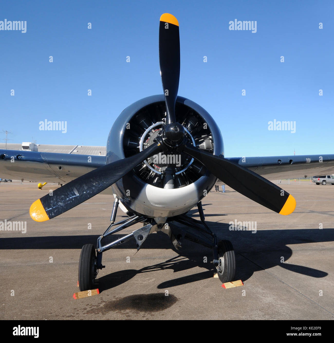 Retro propeller airplane front view Stock Photo - Alamy