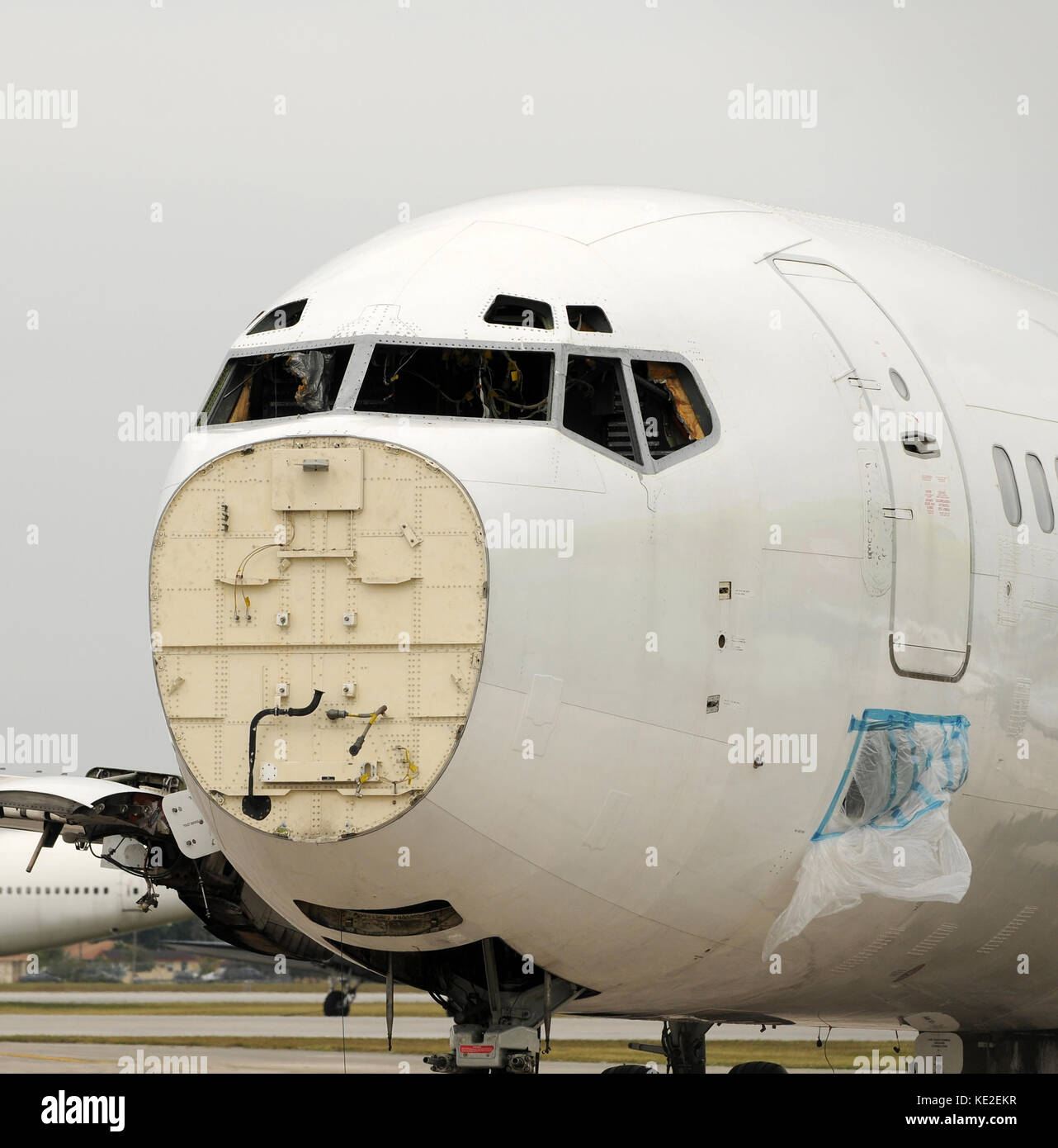 Jet airplane dismantled for parts Stock Photo - Alamy