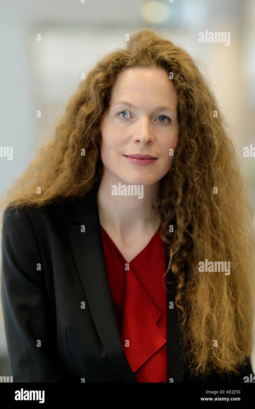 Sandra richter hi-res stock photography and images - Alamy