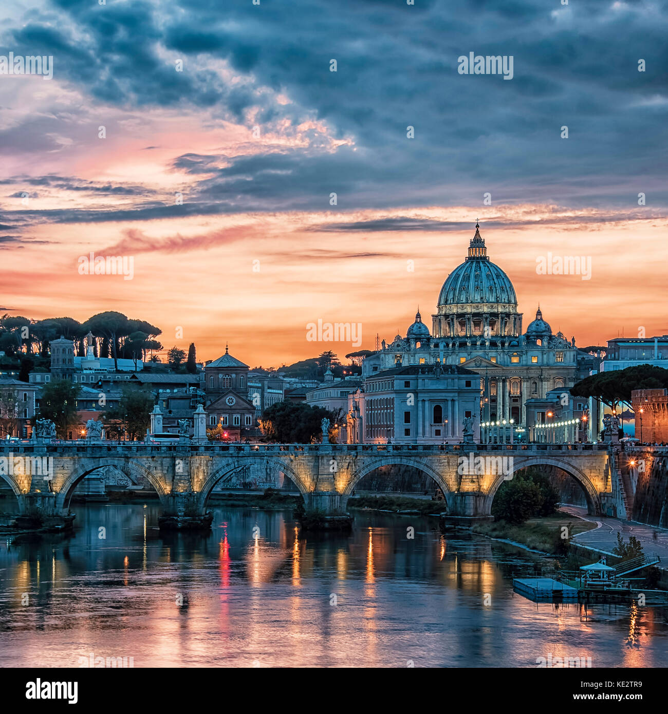 Rome basilica hi-res stock photography and images - Alamy