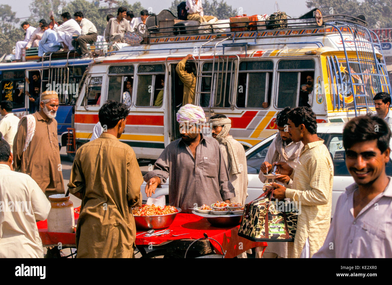 LAHORE, PAKISTAN LAHORE STREET SCENES Stock Photo - Alamy