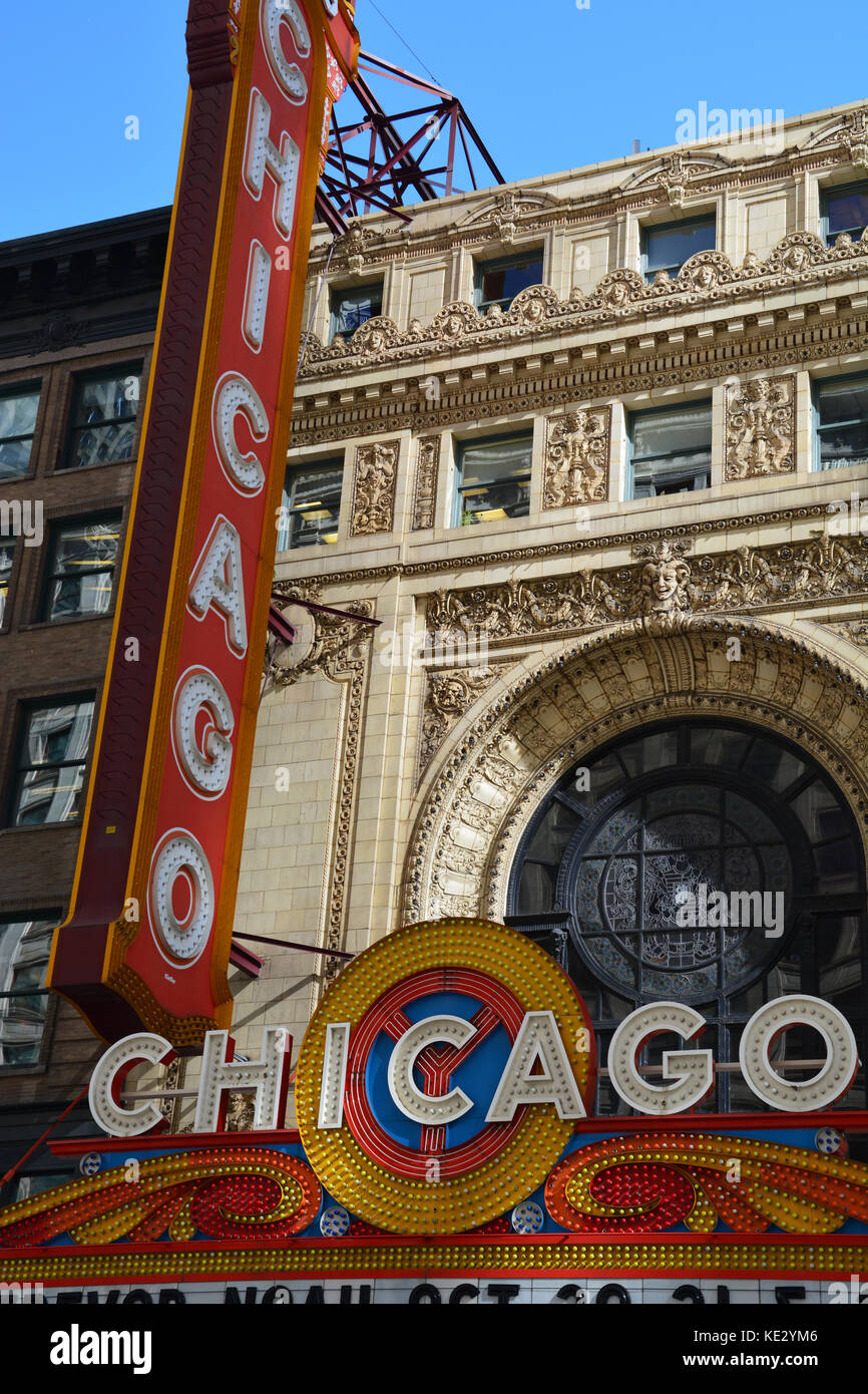Chicago theatre marquee hi-res stock photography and images - Alamy