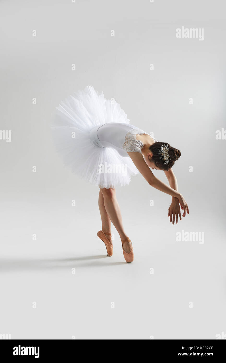 Side view of young elegant ballerina Stock Photo - Alamy