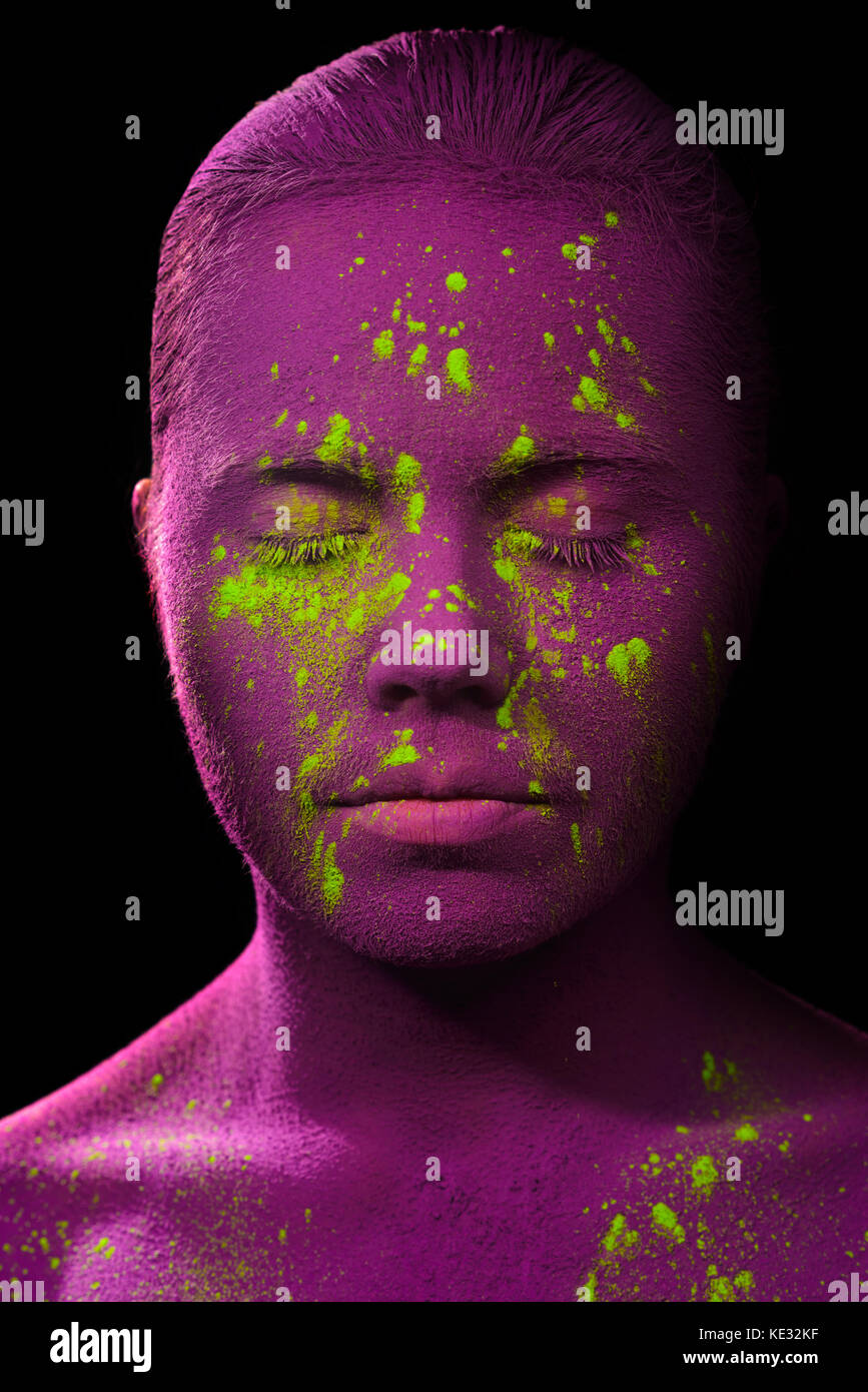 Fully covered woman hi-res stock photography and images - Alamy