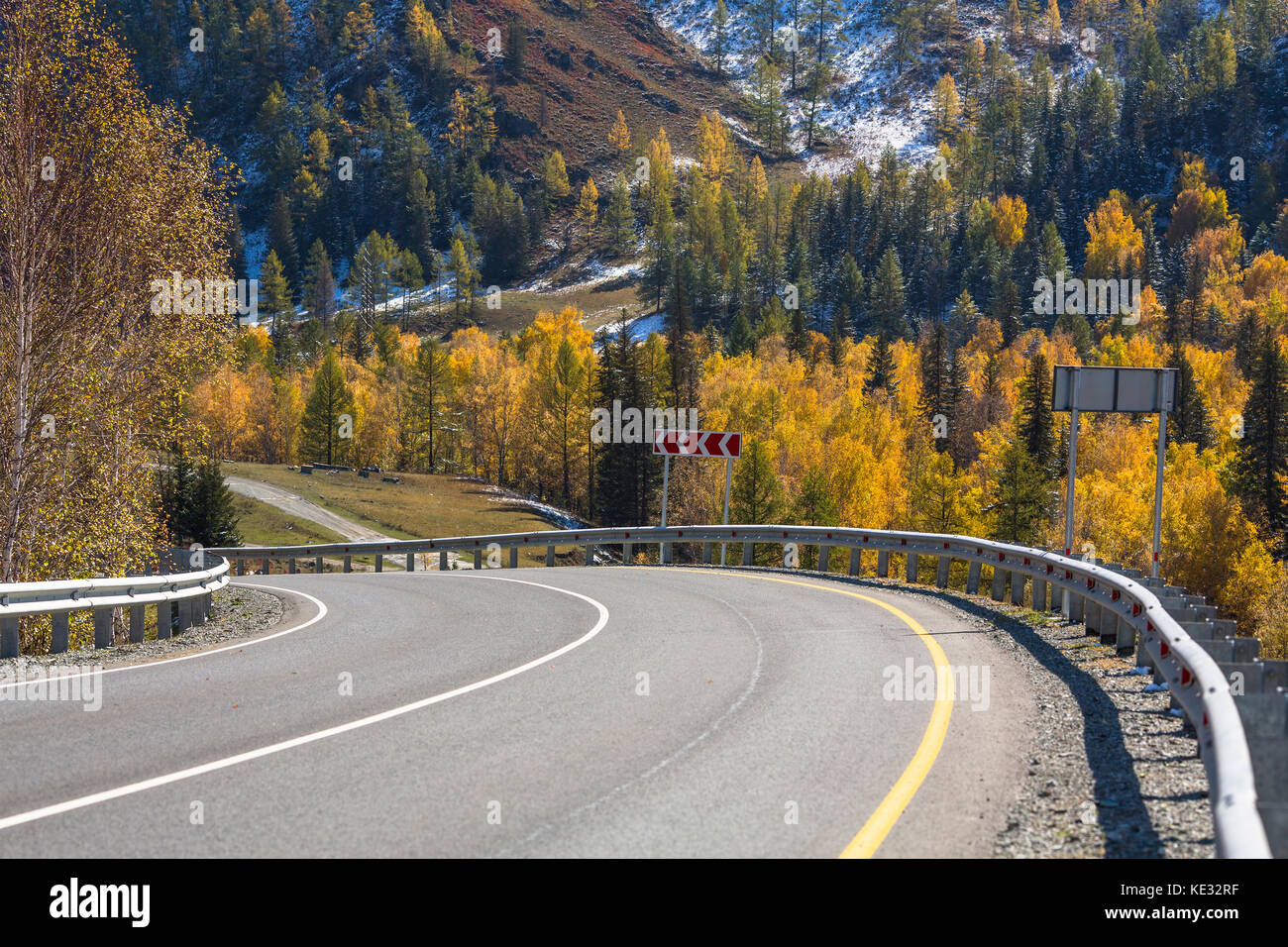 Altai mountains in autumn chuya hi-res stock photography and images - Alamy