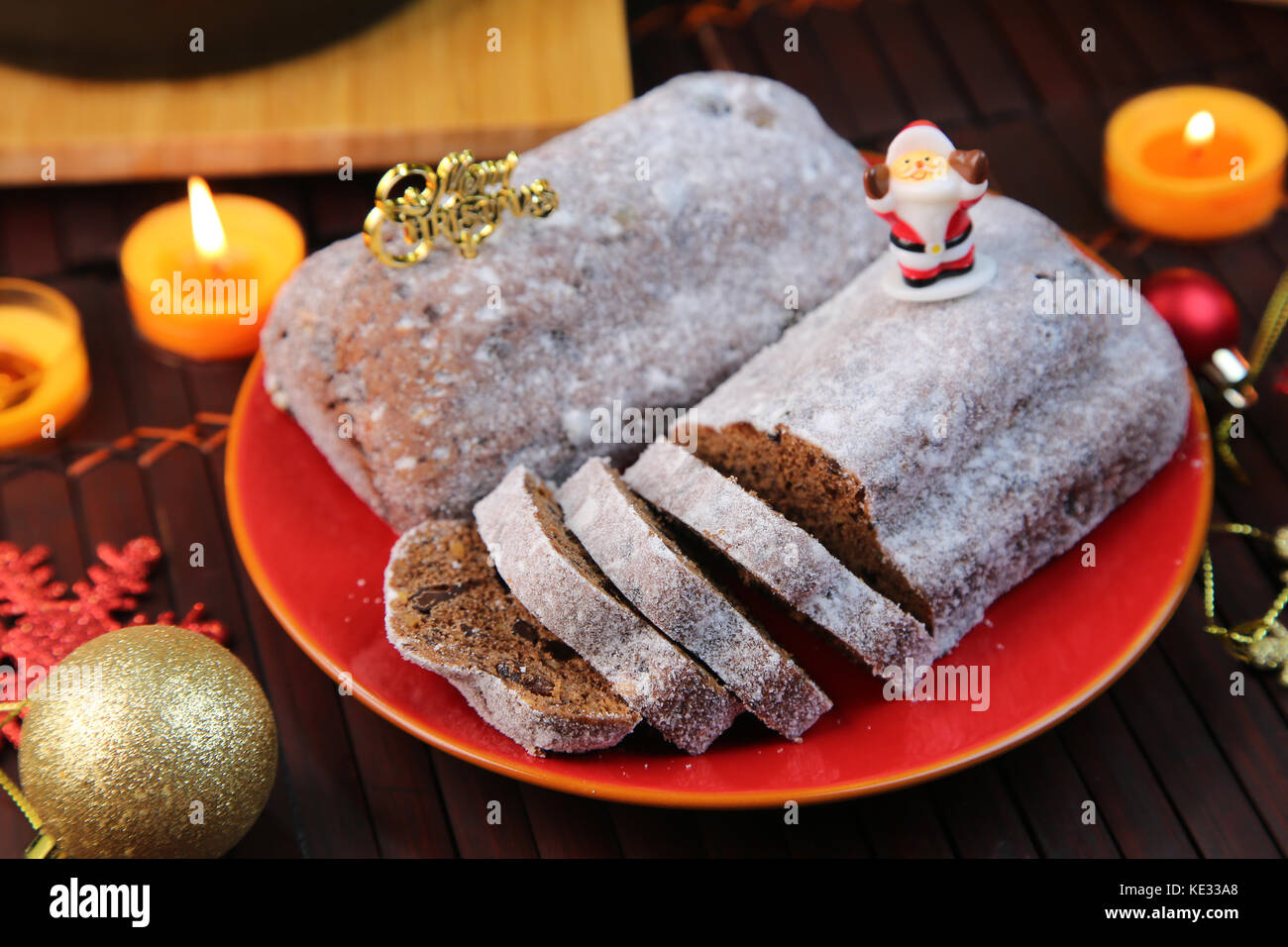 Stollen cakes hi-res stock photography and images - Alamy