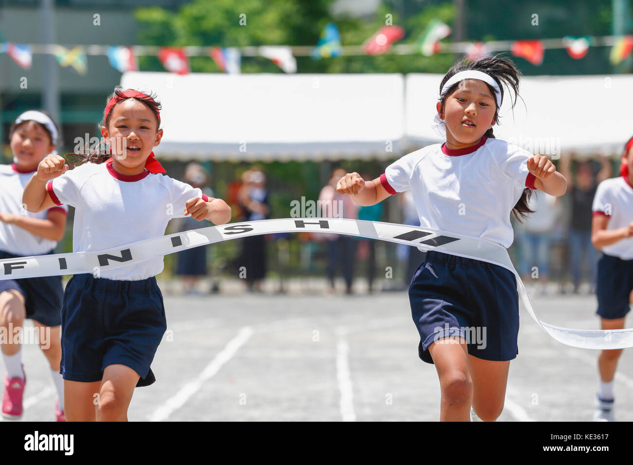 Japanese kids during school sports day Stock Photo - Alamy
