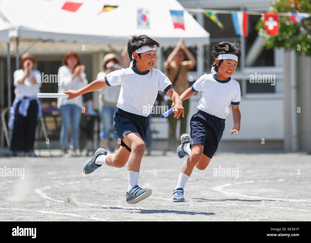 Japanese kids during school sports day Stock Photo - Alamy