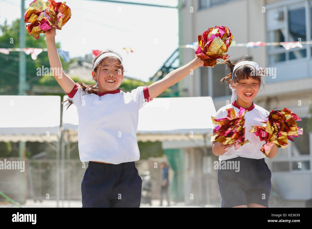 Japanese kids dance school hi-res stock photography and images - Alamy