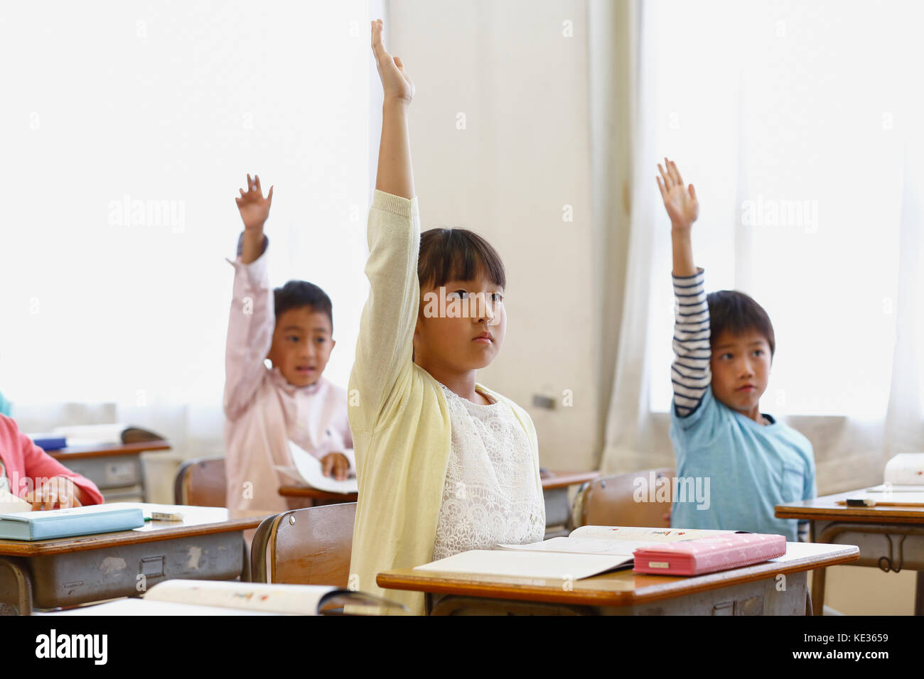 Japanese elementary school kids in the classroom hi-res stock ...