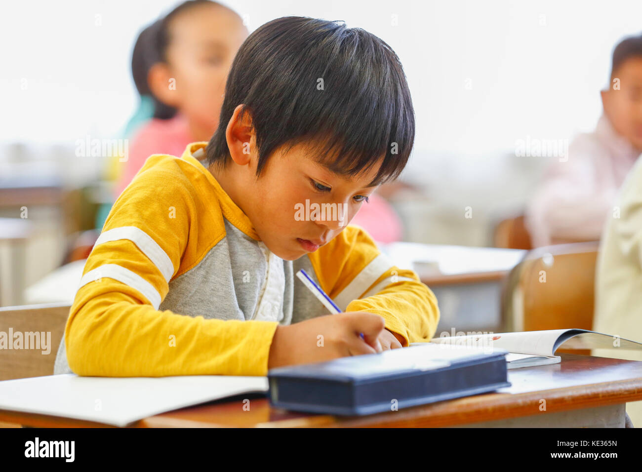 Japanese School Boys Stock Photos & Japanese School Boys Stock Images ...