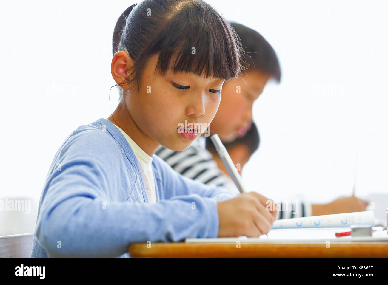 Japanese elementary school kid in the classroom Stock Photo - Alamy