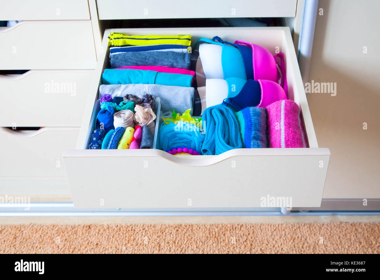 Chest roll hi-res stock photography and images - Alamy