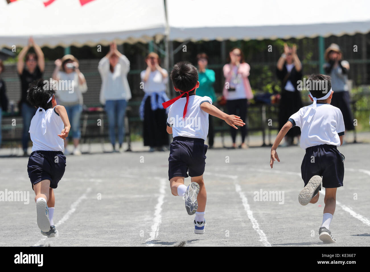 Japanese kids during school sports day Stock Photo - Alamy