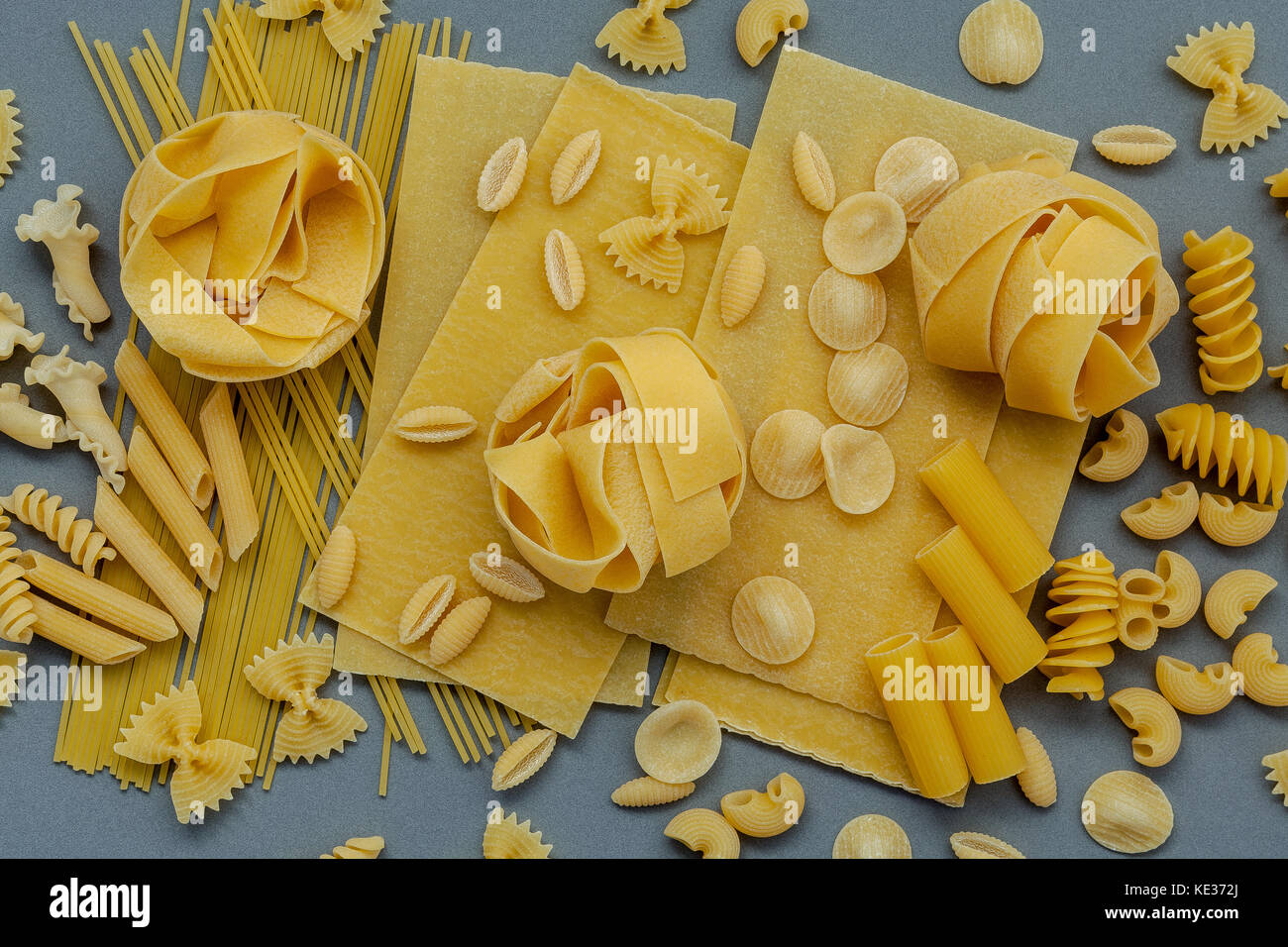 Italian foods concept and menu design. Assorted types of pasta Farfalle ...