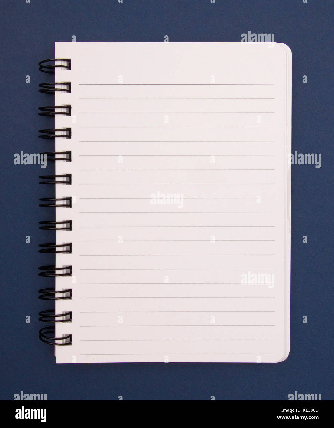 Navy blue background solid hi-res stock photography and images - Alamy