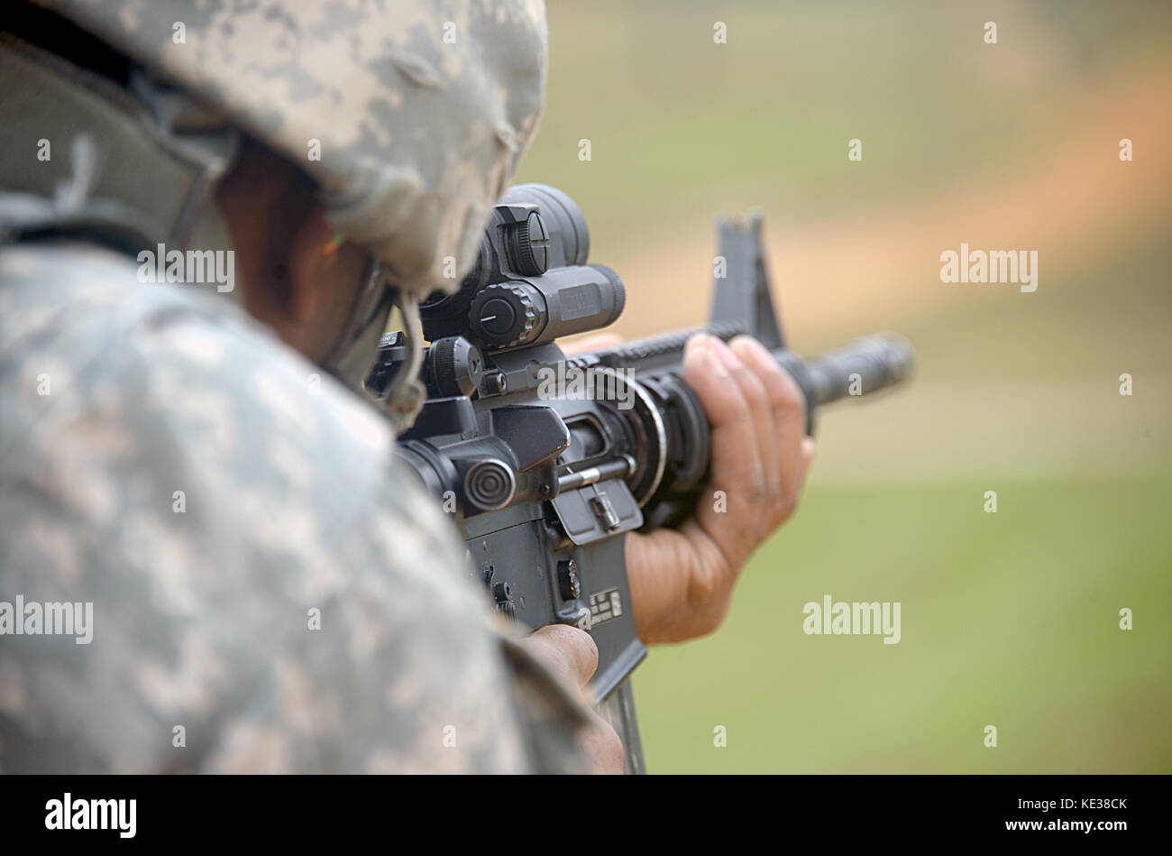 Soldier deployment hi-res stock photography and images - Alamy