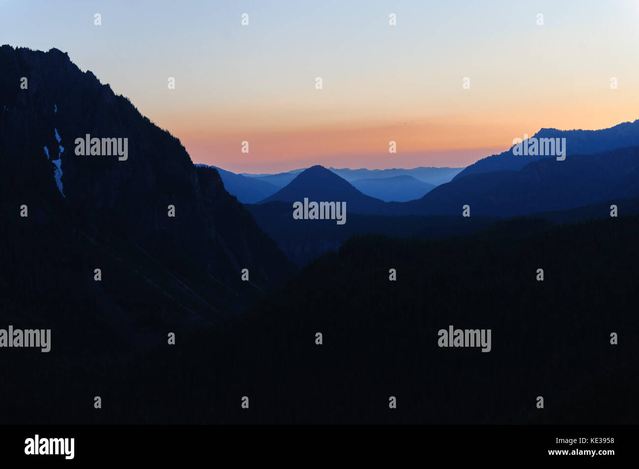 Sunset in Mount Rainier National Park Stock Photo - Alamy