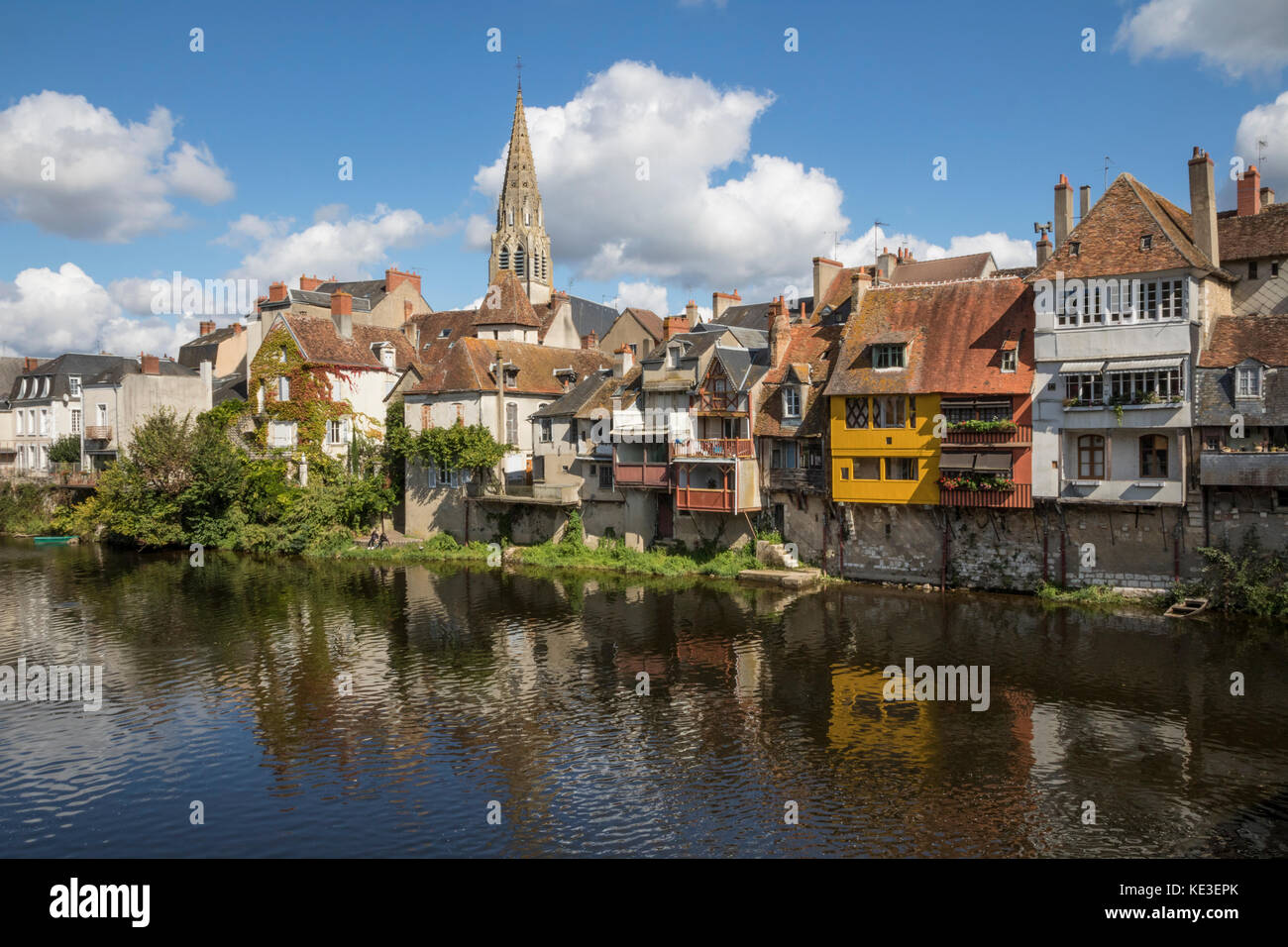 Argenton sur Creuse, Central France, houses overlooking river Stock ...