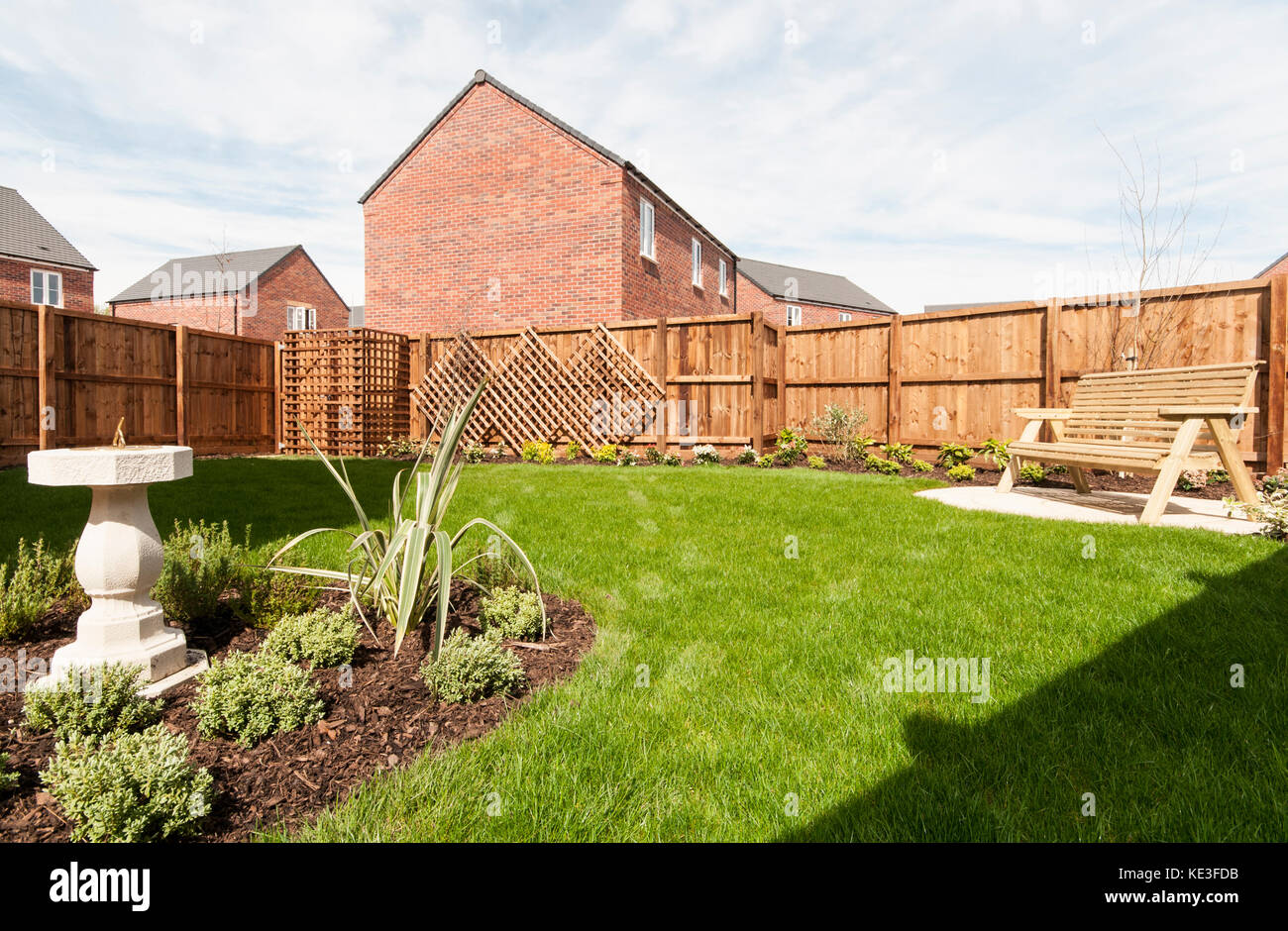 New garden design construction hi-res stock photography and images - Alamy