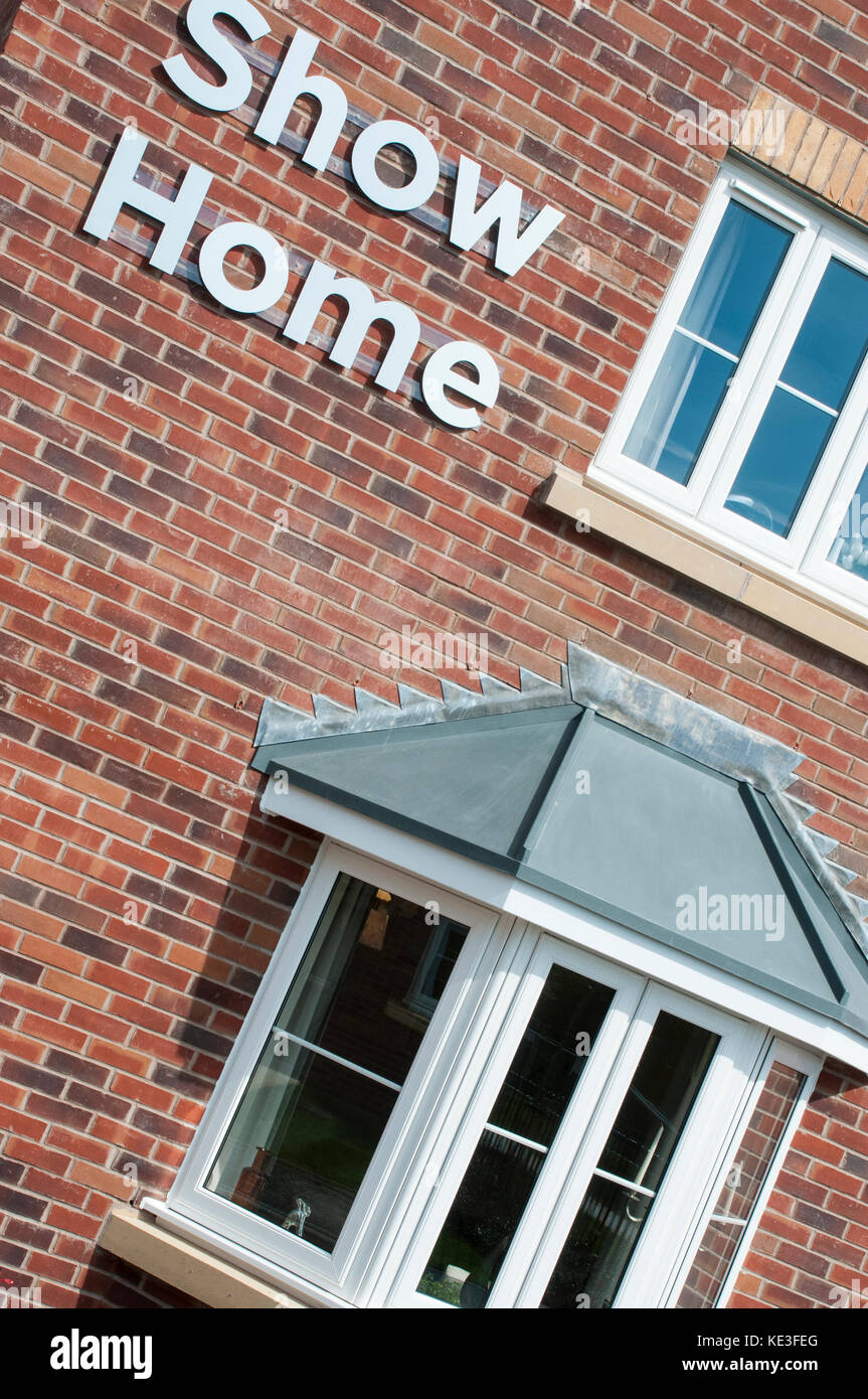 Show house hi-res stock photography and images - Alamy