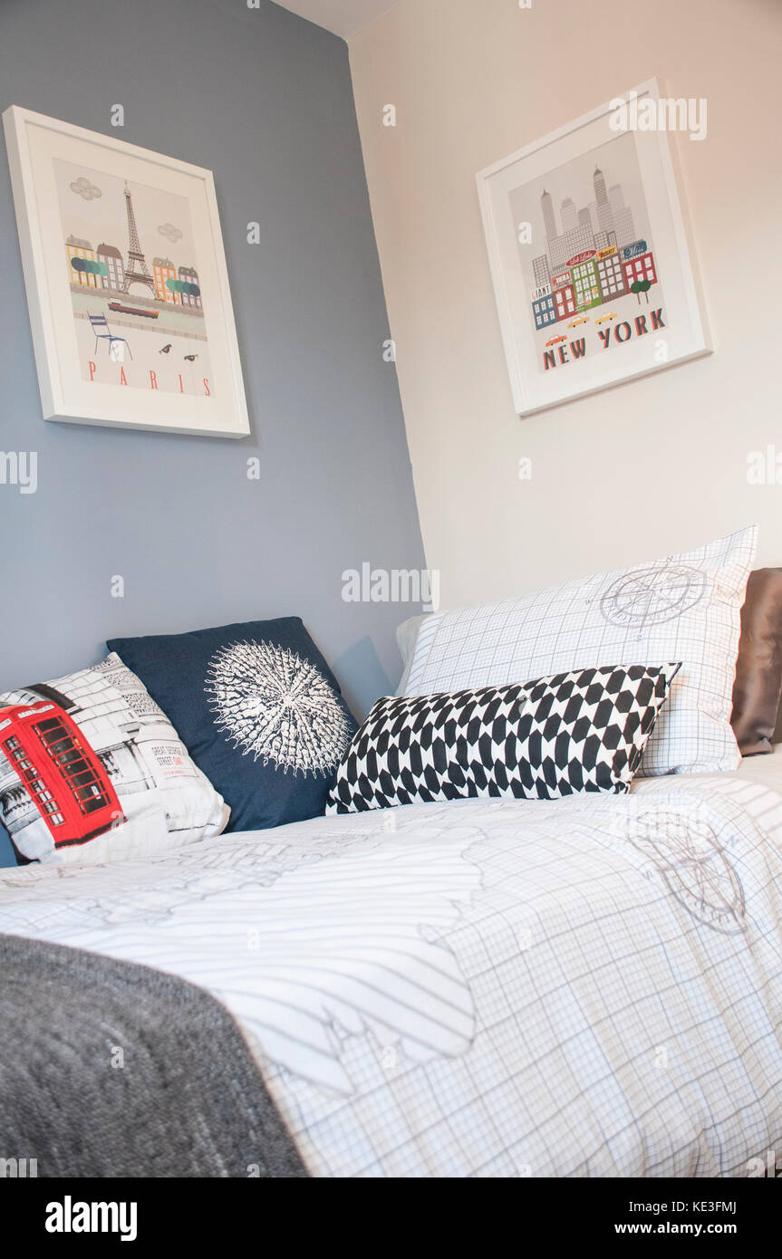 Tilted bed hi-res stock photography and images - Alamy