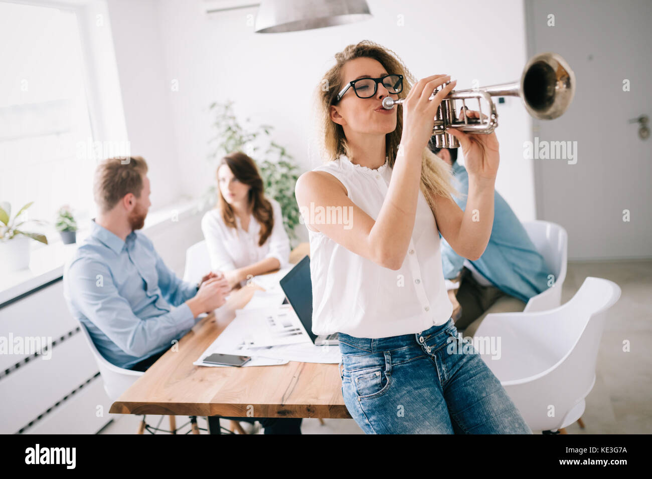 Business break rest and weekend concept with working hours ending Stock ...