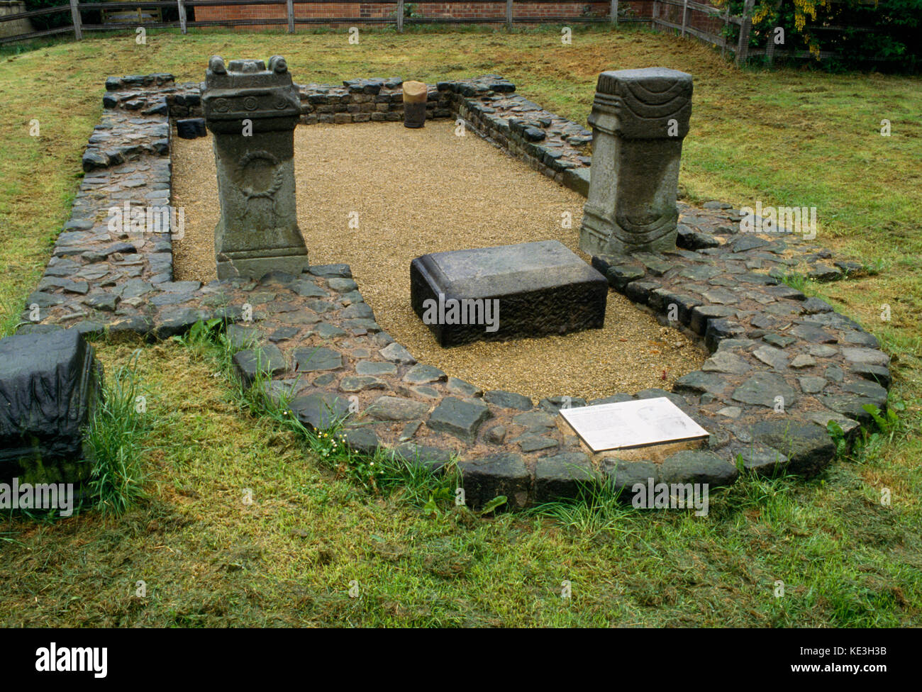 Apsidal temple hi-res stock photography and images - Alamy