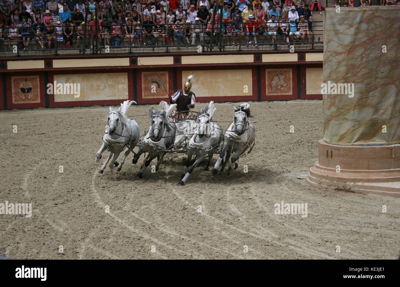 Chariot race hippodrome hi-res stock photography and images - Alamy